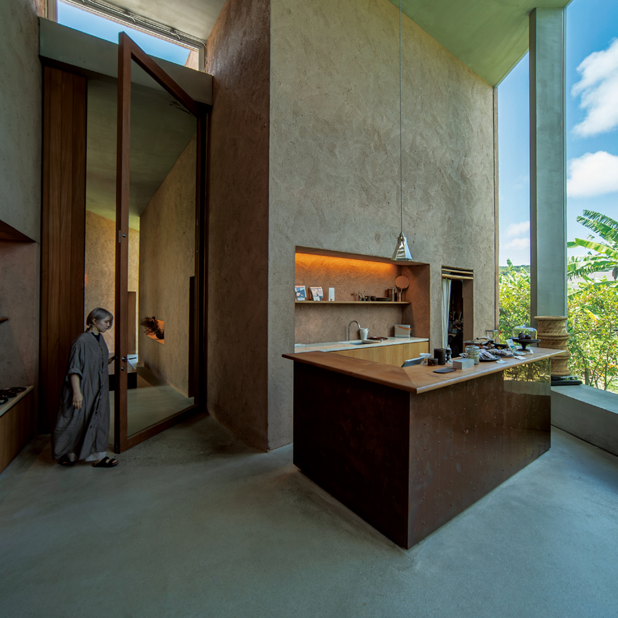 Mui | Silver Magazine